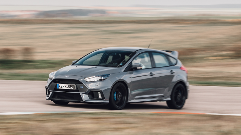 FORD Focus RS: 350 chevaux ! | Le Magazine des Mécaniques d'Exception